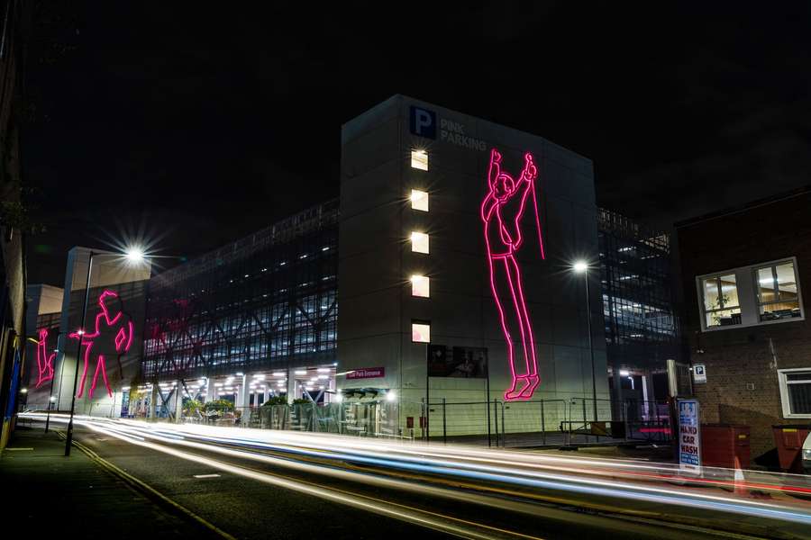 Pink Parking – Book Car & Coach Parking | Wembley Park