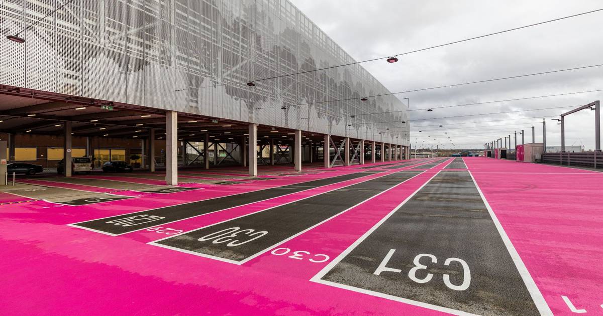 Pink Parking – Book Car & Coach Parking | Wembley Park