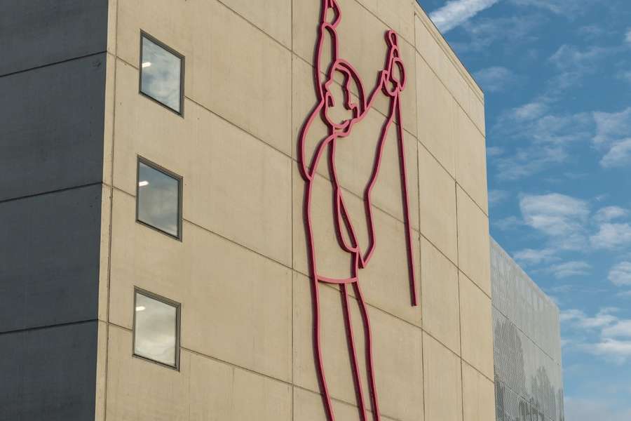 Pink Parking – Book Car & Coach Parking | Wembley Park